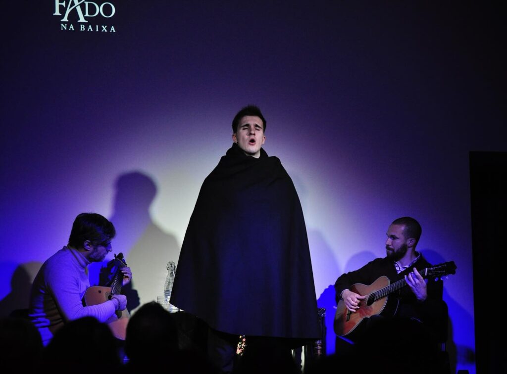 Fado no Porto: Tudo o que precisa de saber - Fado por Casa da Guitarra